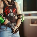 Knee and elbow pads for male V - Cyberpunk 2077 Mod